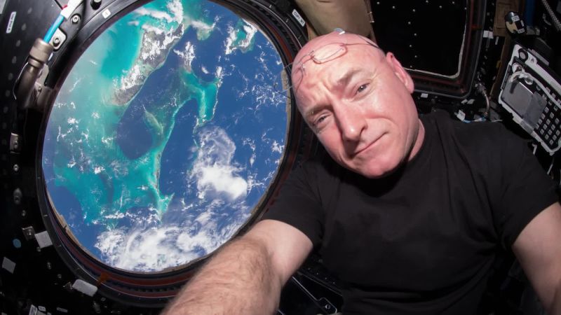 Watch Ars Technica interview with Scott Kelly | Ars Technica Video | CNE