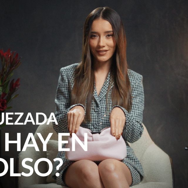 ¿Qué hay en el bolso Dior de Kass Quezada? Vogue lo descubre | Vogue