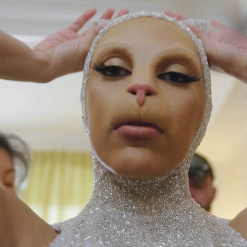 Doja Cat se viste de la gata Choupette para la MET Gala 2023 | Vogue