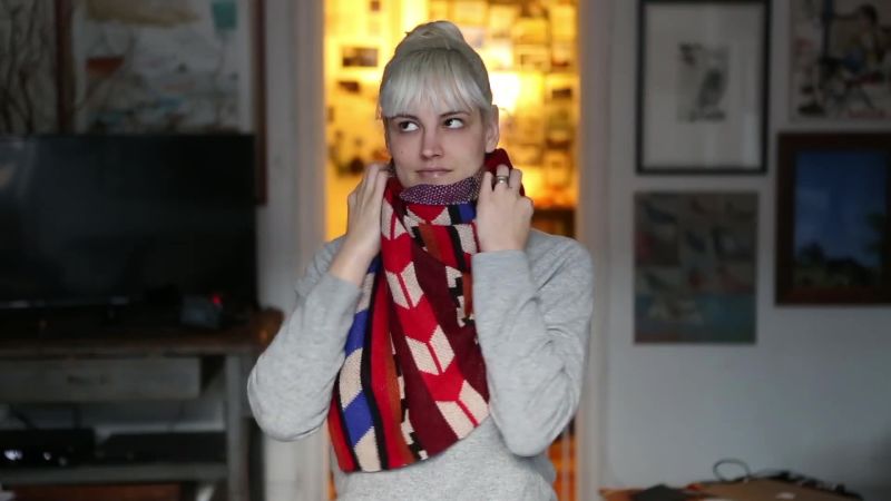 The Ishu 'Privacy Scarf' Is Hollywood's New Favorite Travel Accessory ...