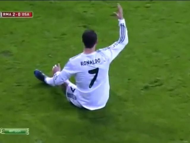 messi world cup free kick miss commentary