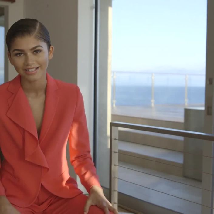 See Zendaya's Hair Evolution, From Mullet to Locs and More | Allure