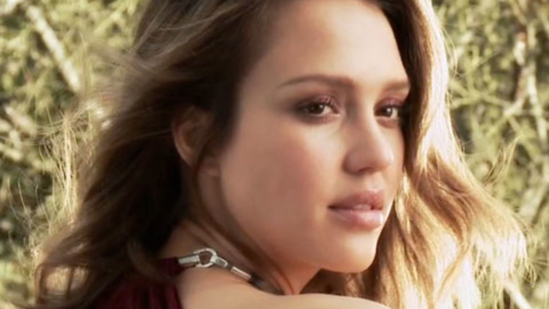 Watch Jessica Alba's Cover Shoot | Allure Cover Stars | Allure