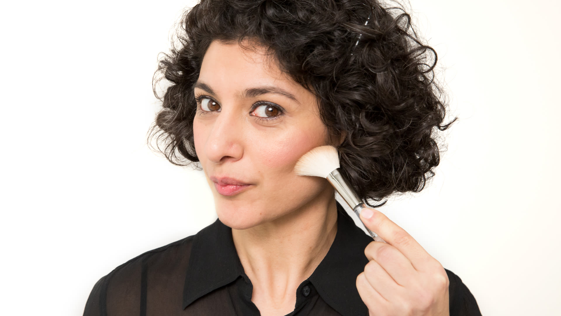 Watch How to Contour | Beauty Basics | Allure