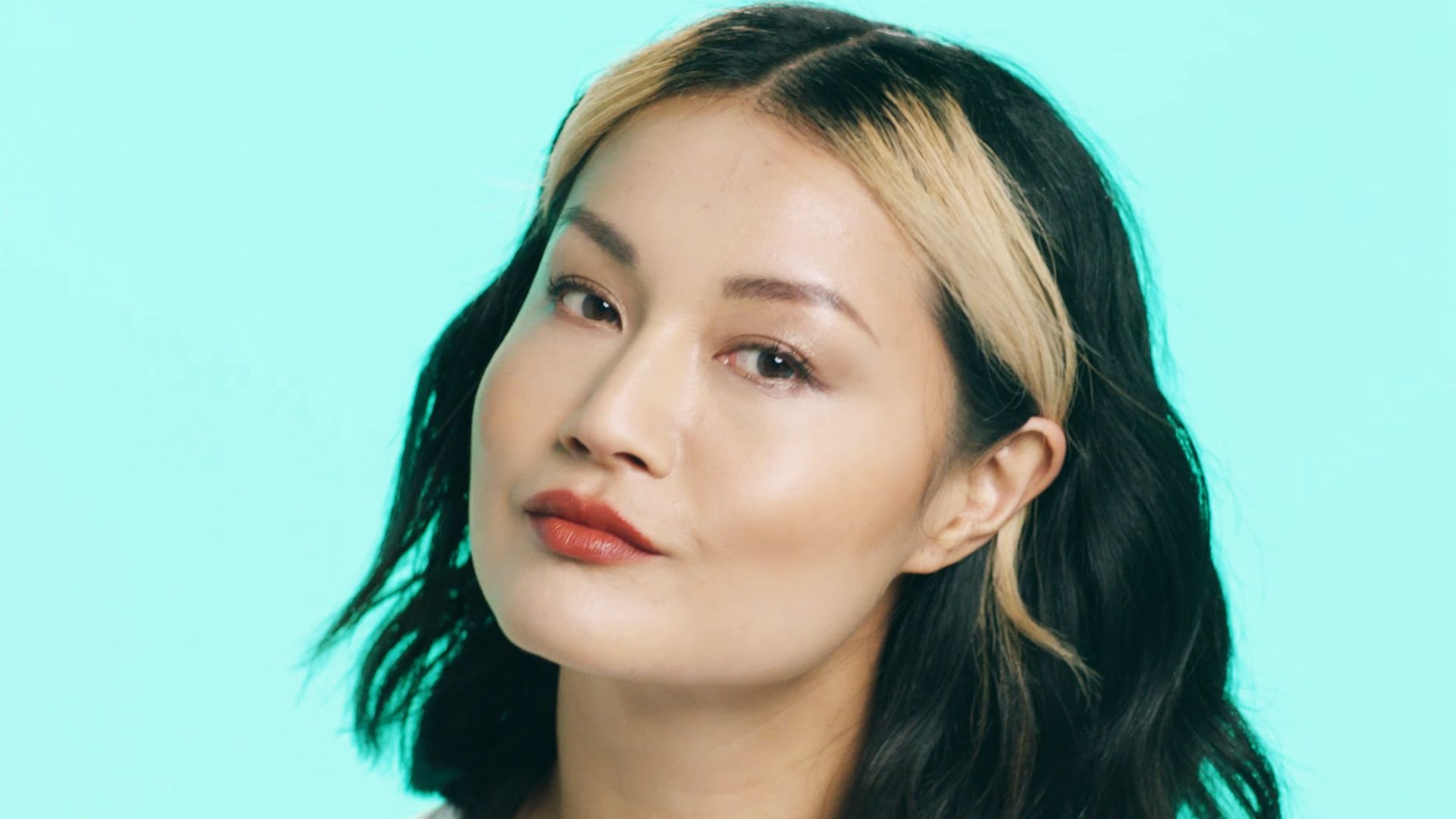 Watch Beauty Close Ups: How to Have The Best Contour Ever | Allure