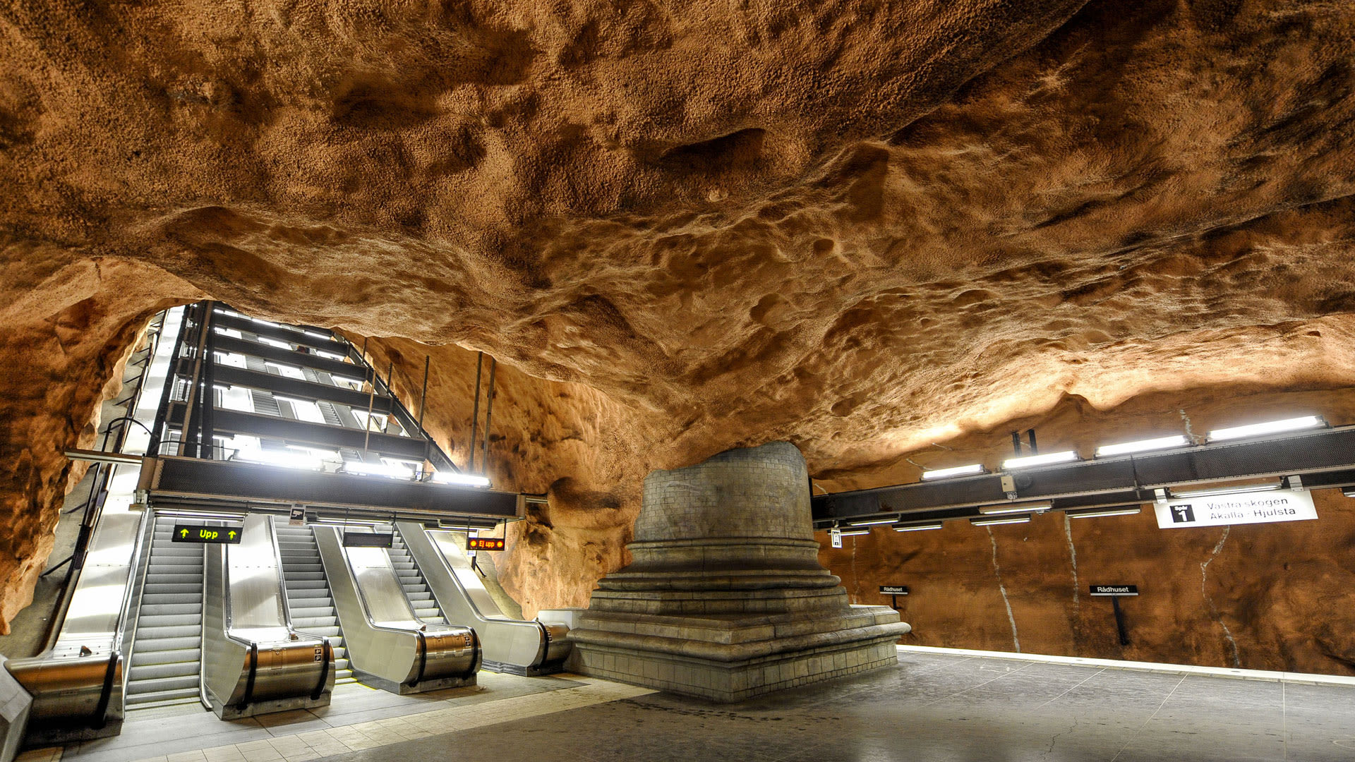 Watch The Stockholm Tunnel Rail is the Longest Art Gallery in the World ...