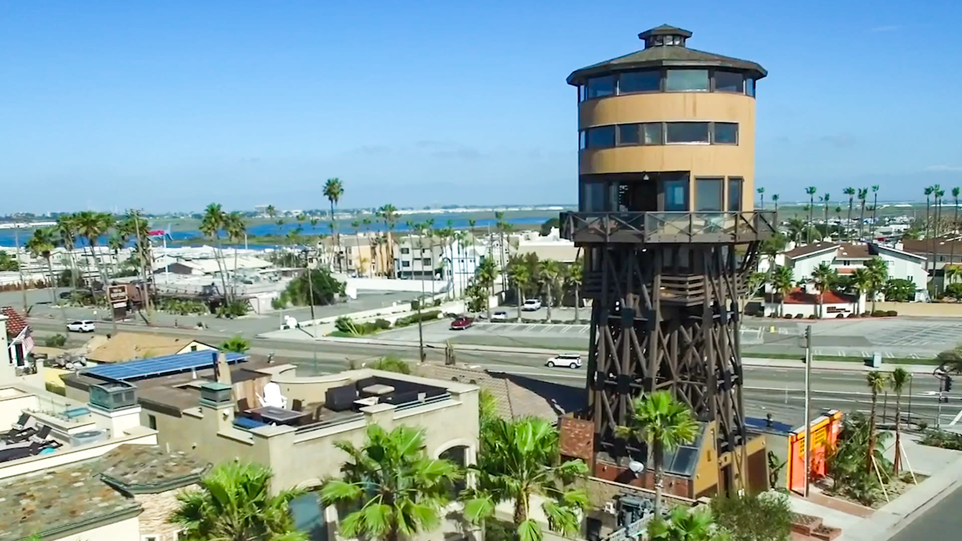 Watch Living in a Water Tower Converted into 3 Story Luxury Home ...