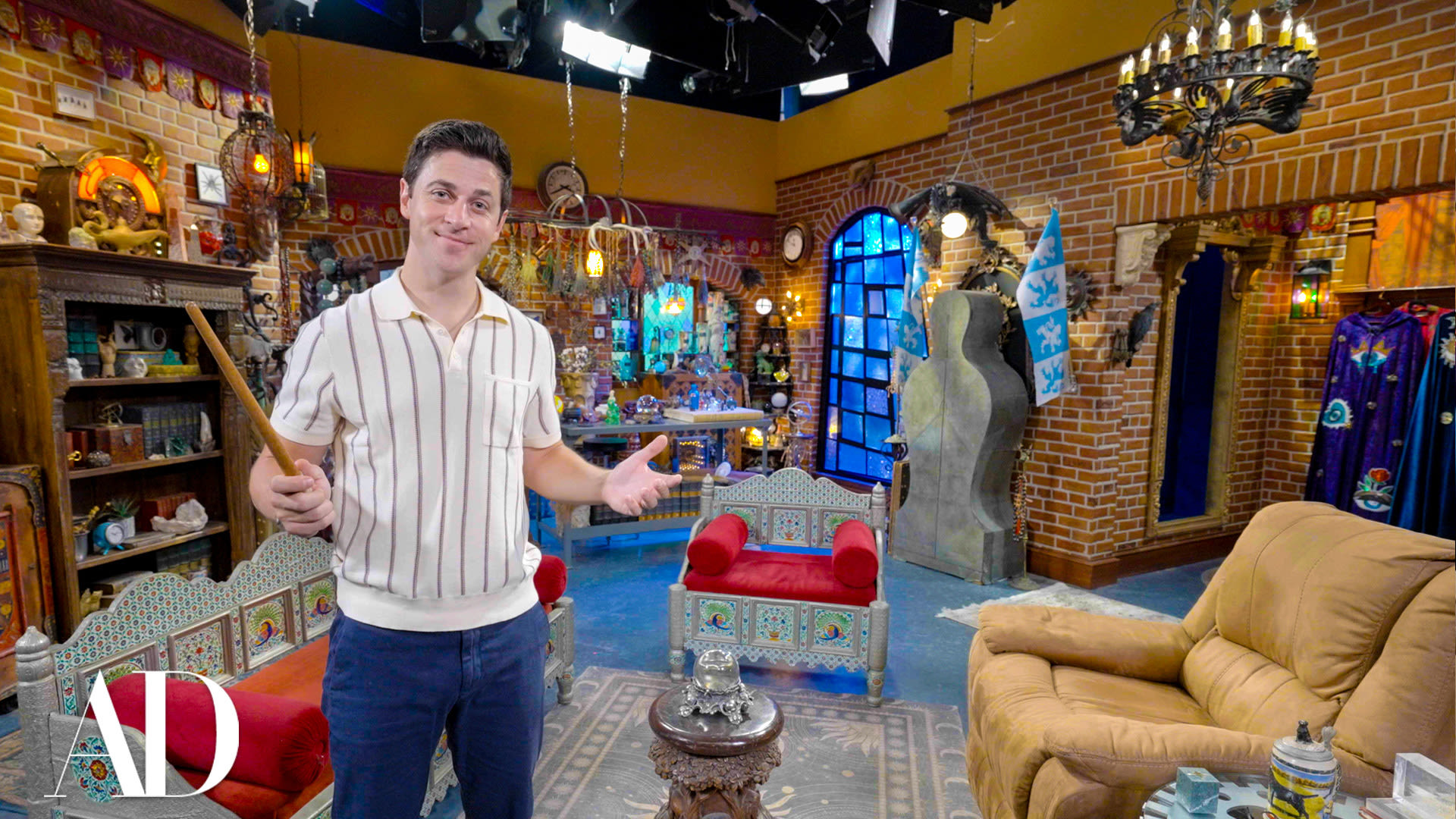 Watch Touring the 'Wizards Beyond Waverly Place' Set With David Henrie ...