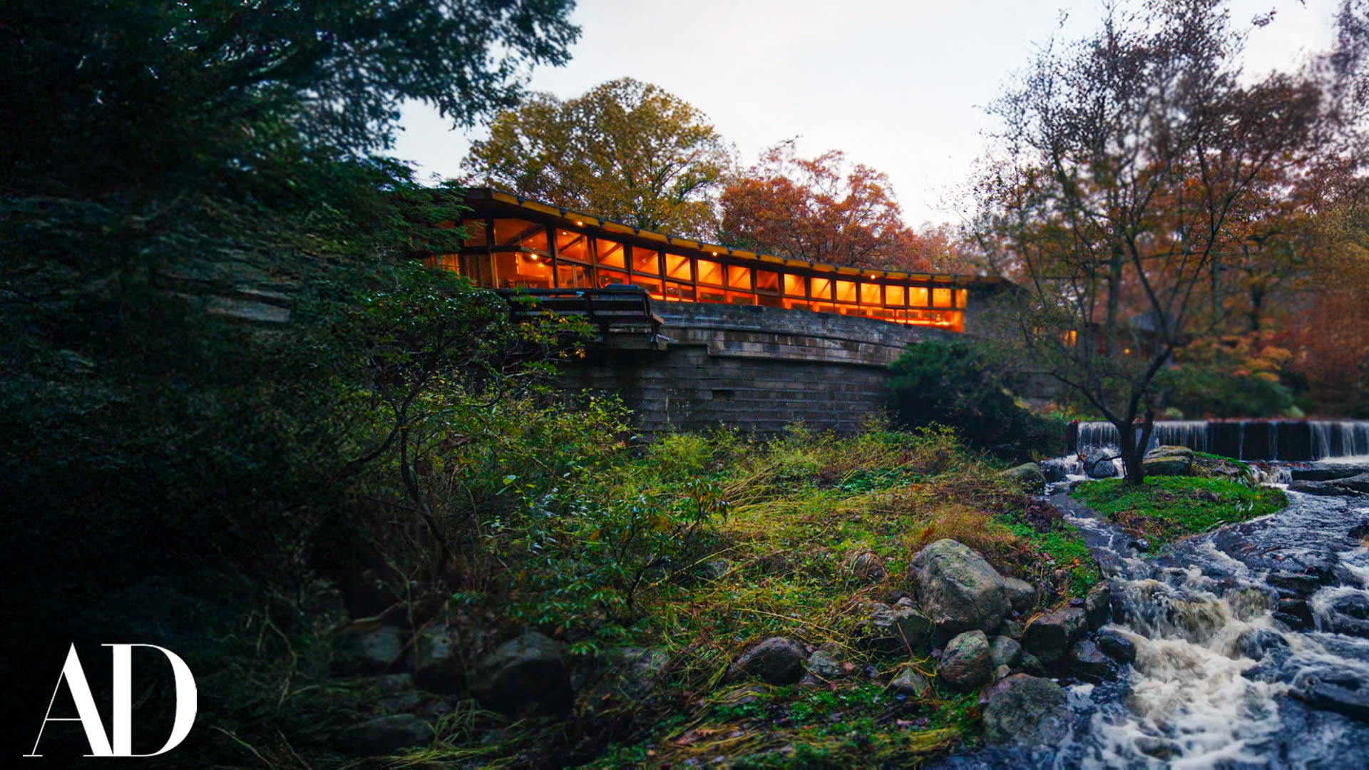 Watch How Frank Lloyd Wright Let Nature Shape His Homes | Unique Spaces ...