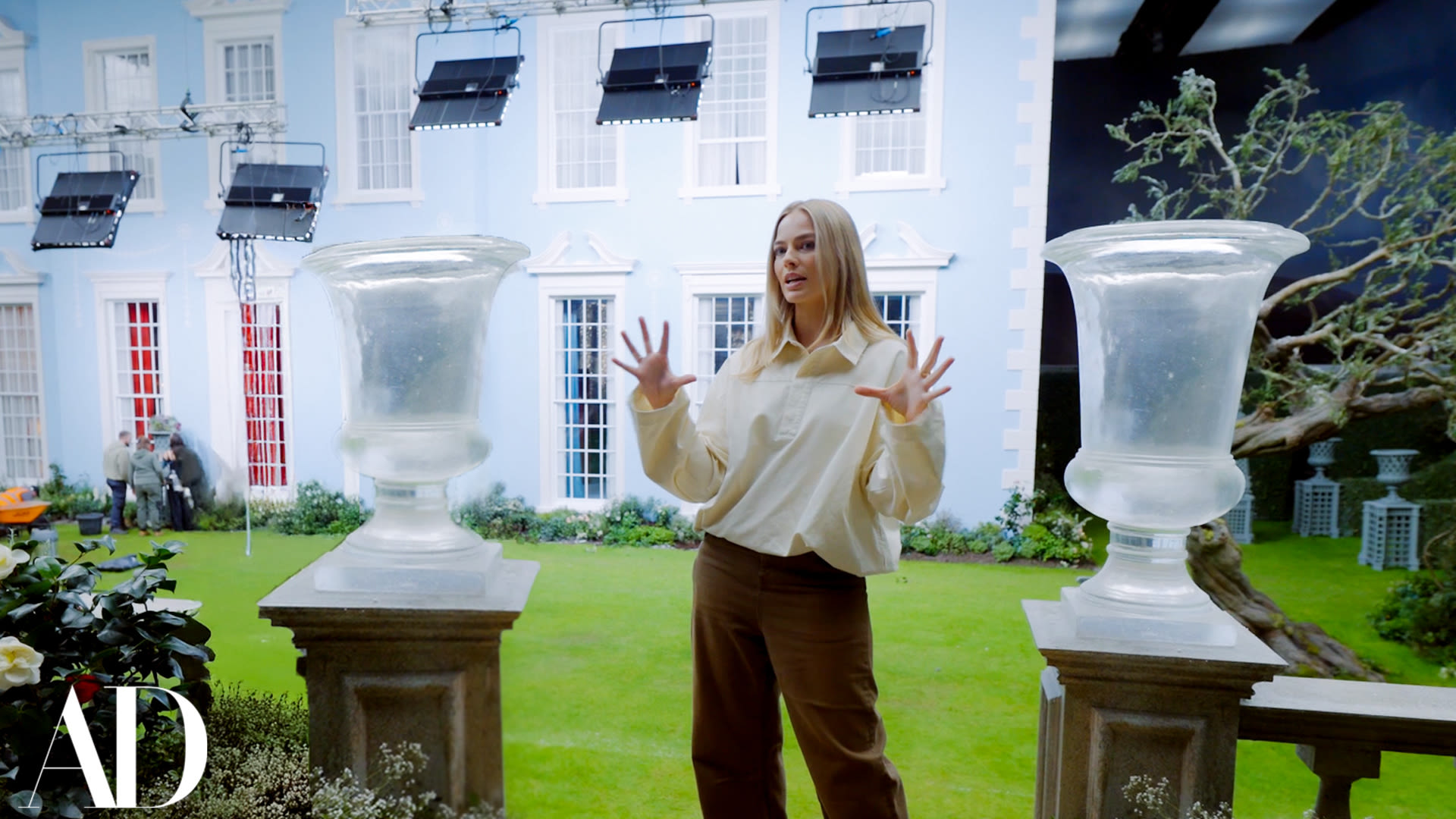 Watch Inside Cathy’s 'Wuthering Heights' House with Margot Robbie | Set ...