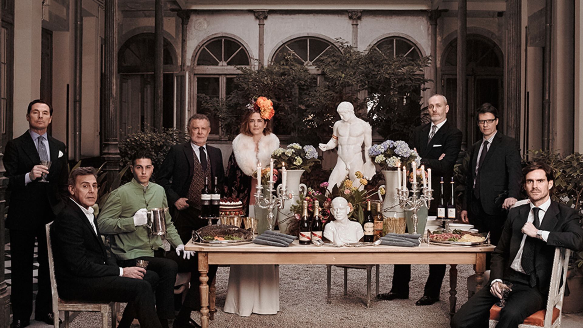 Watch Estamos de FIESTA | Architectural Digest España