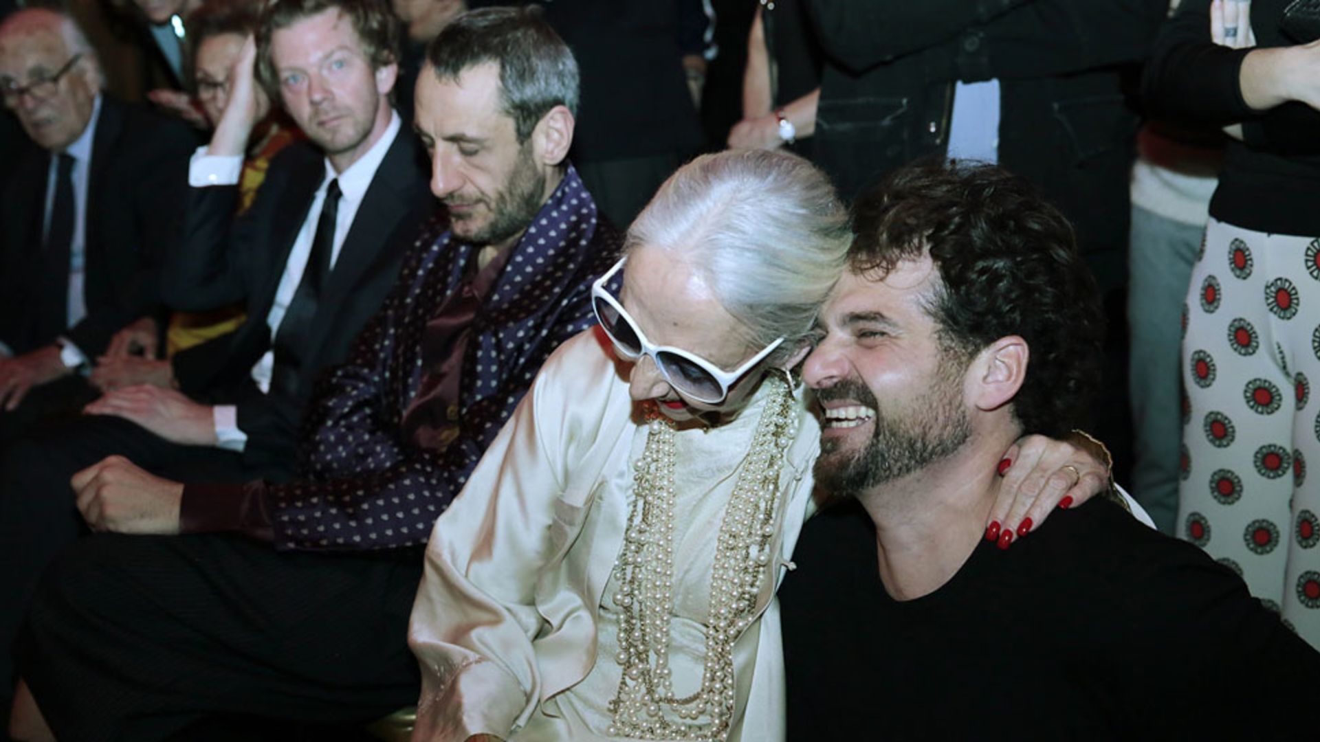 Watch Qué fantástica fantástica esta FIESTA | Architectural Digest España