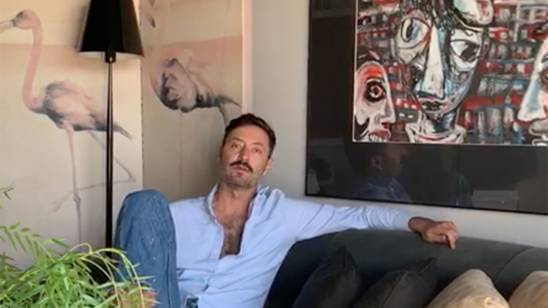 Watch AndarPorCasa con DAVID SEGARRA | Architectural Digest España