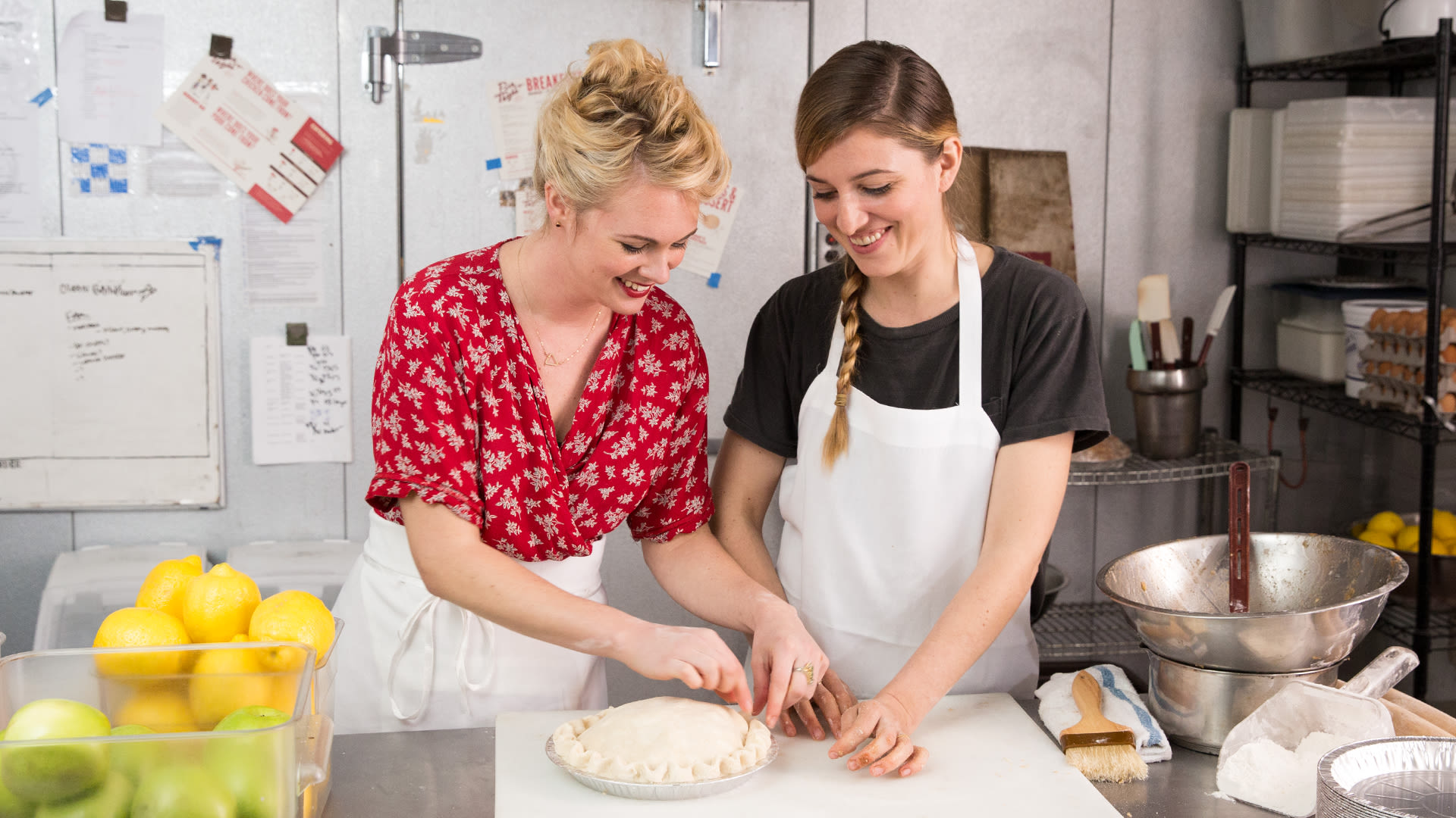 how long to cook apple pie