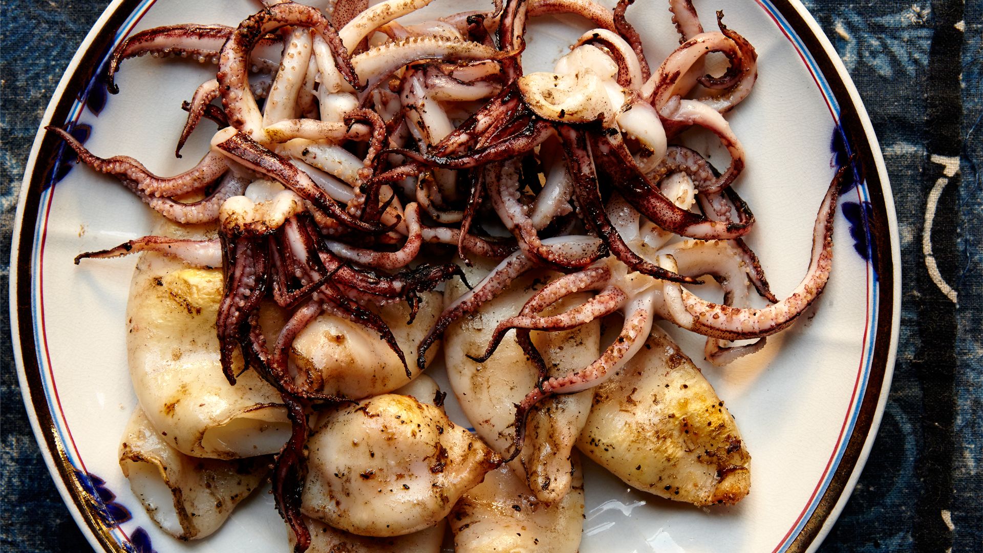 Watch Prepping Whole Fresh Squid: It's Really Not That Gross | Cook ...