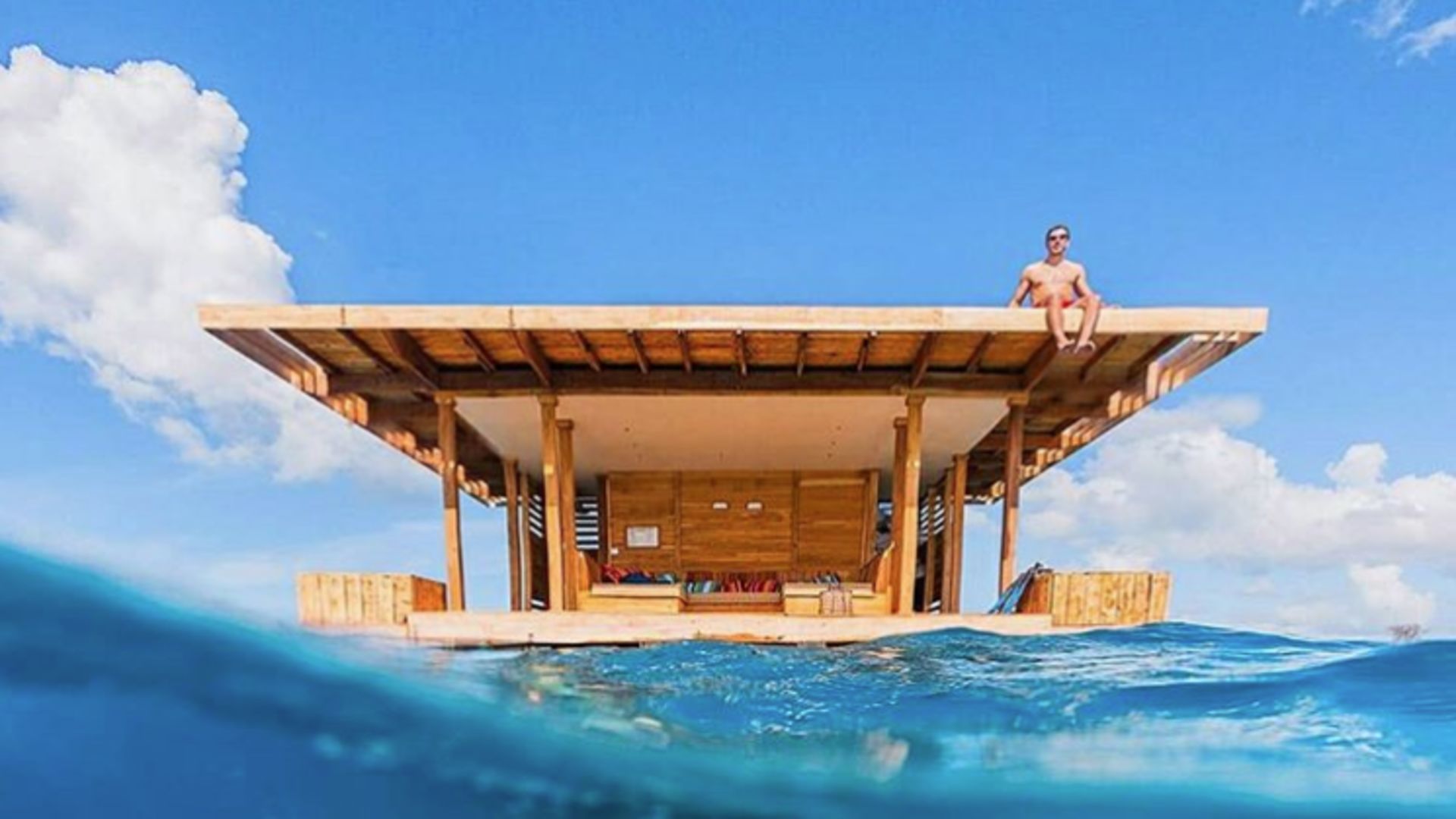Watch Cinco hoteles para perderte en el fin del mundo | Traveler