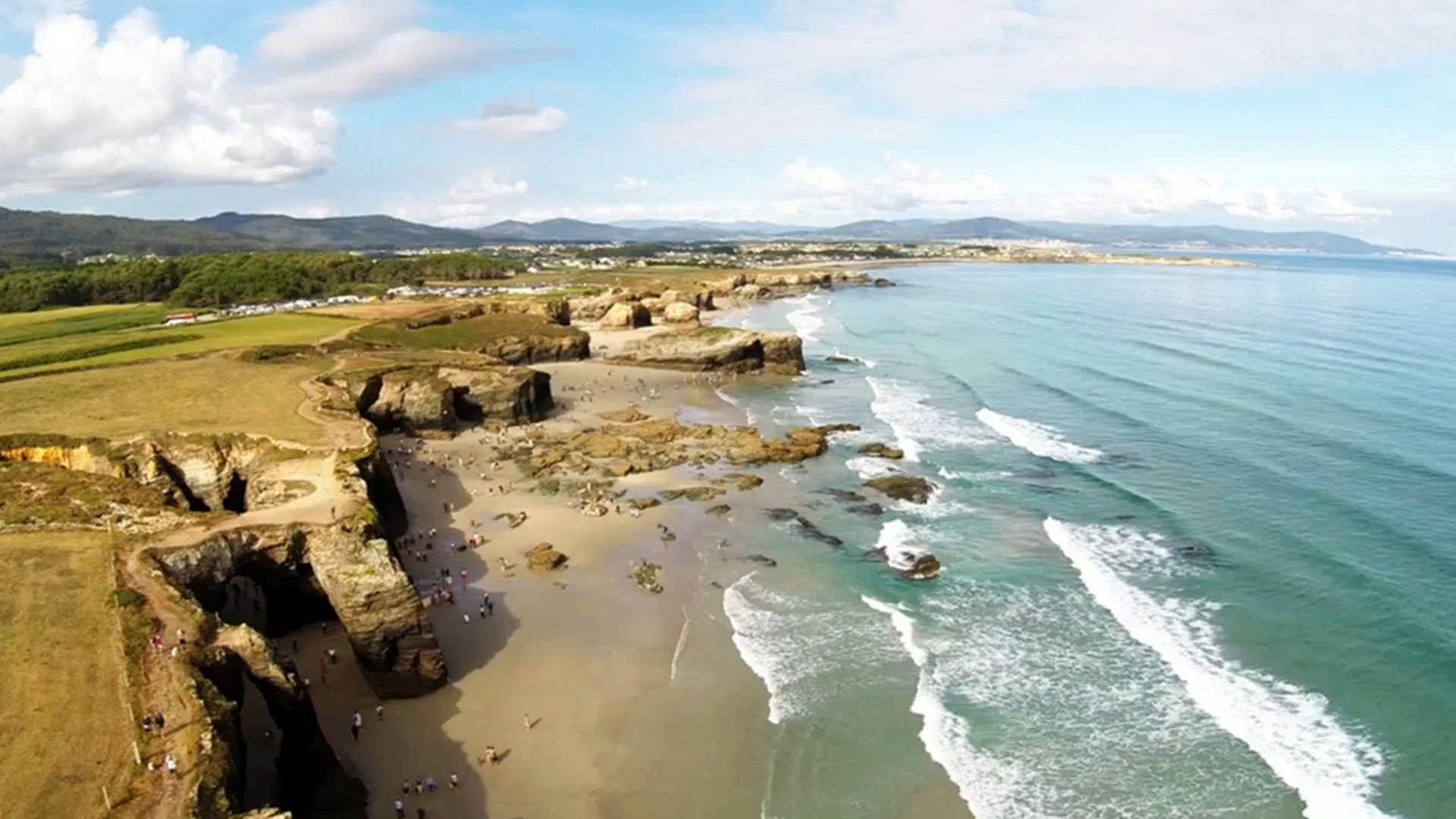 Watch Todo lo que necesitas para convertirte en el perfecto gallego ...