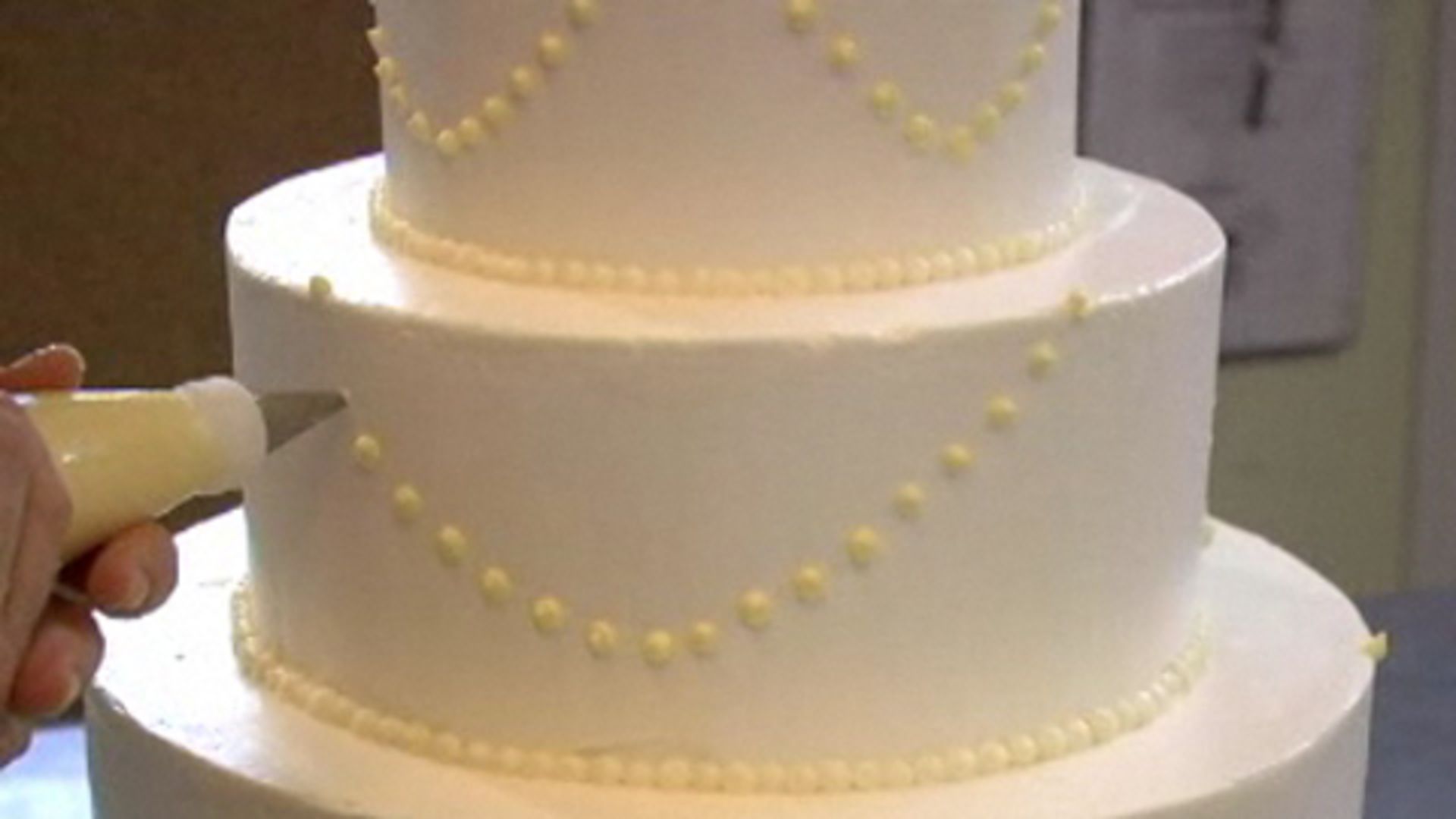 Watch Piping Swag Decoration | Epicurious Essentials: Cooking How-Tos ...