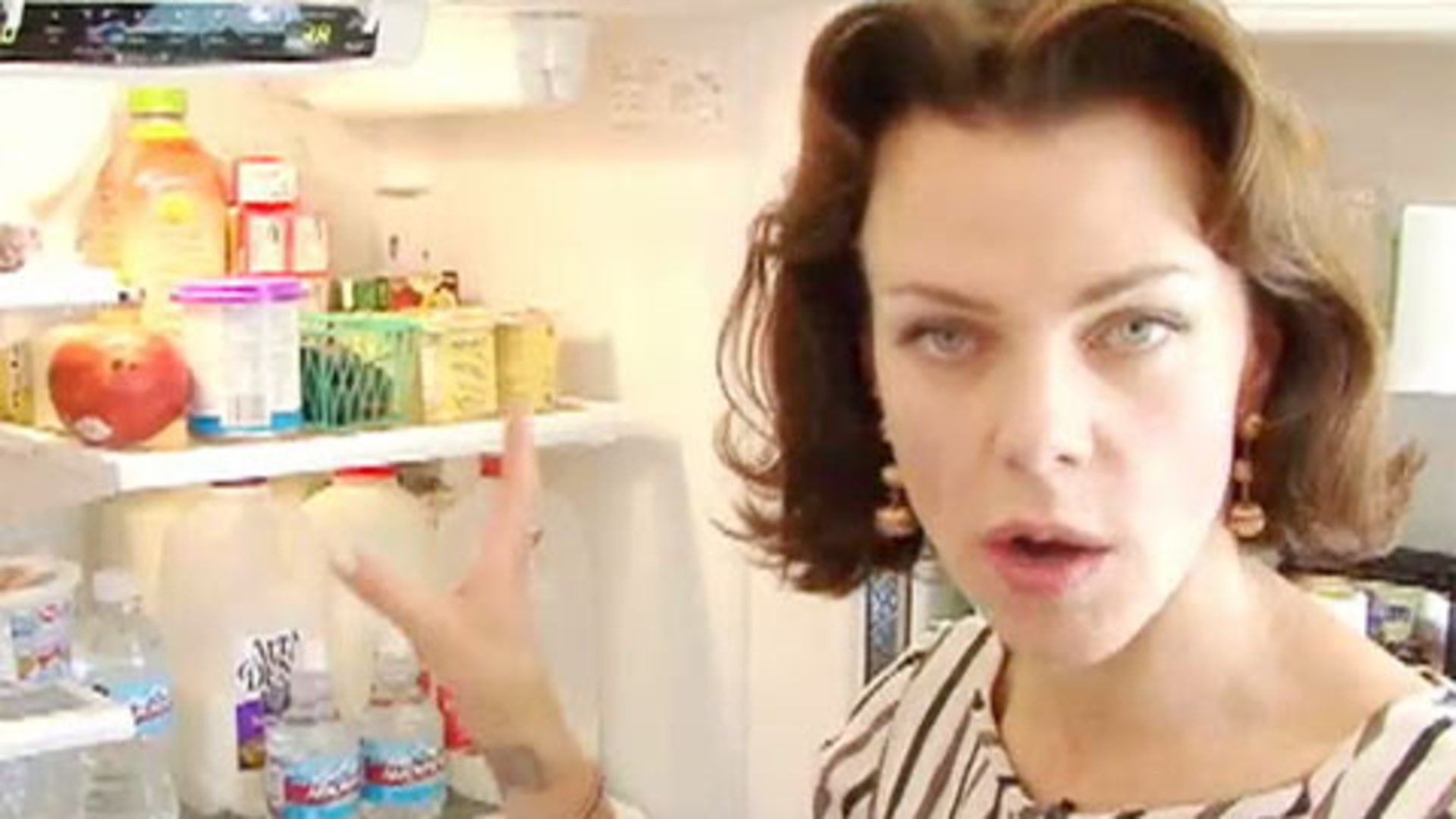 Watch Tour Debi Mazar's Kitchen | Celebrity Cooks | Epicurious