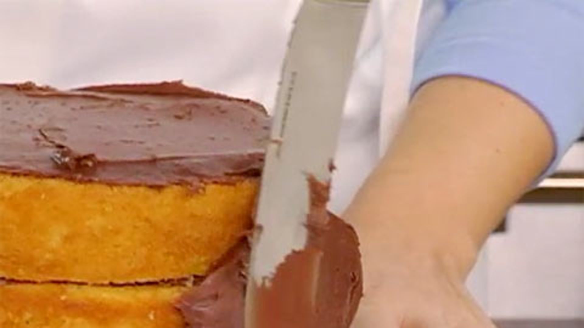 Watch How to Crumb-Coat a Cake | Epicurious Essentials: Cooking How-Tos ...