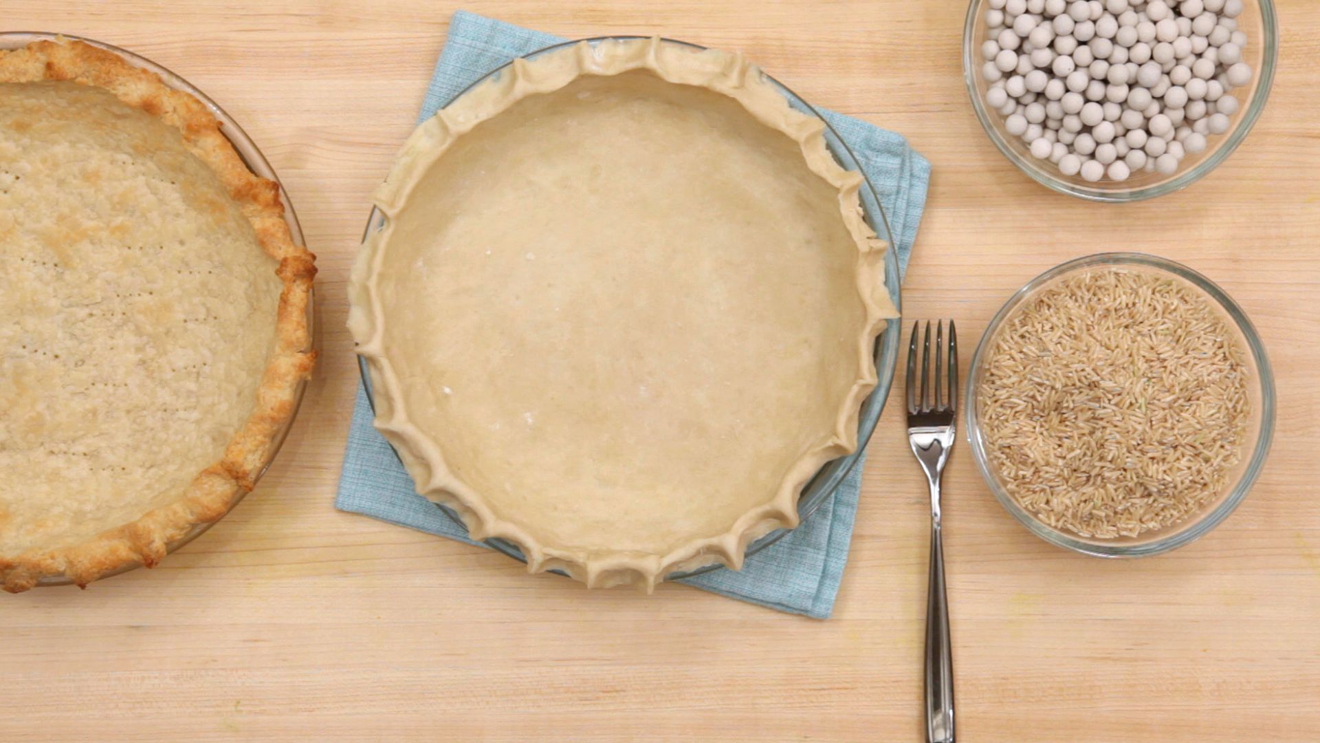 Watch How to Blind Bake a Pie Crust | Epicurious Essentials: Cooking ...