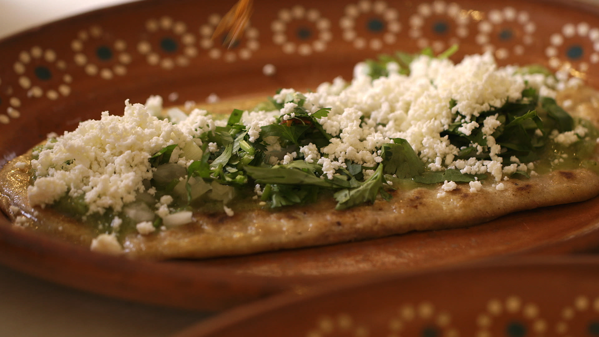 Watch El Huarache Loco: Traditional Mexican Cuisine For a New ...