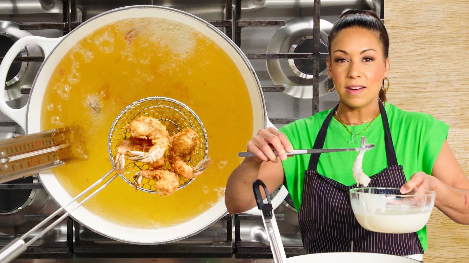 Watch The Best Way To Deep Fry Anything | Epicurious 101 | Epicurious