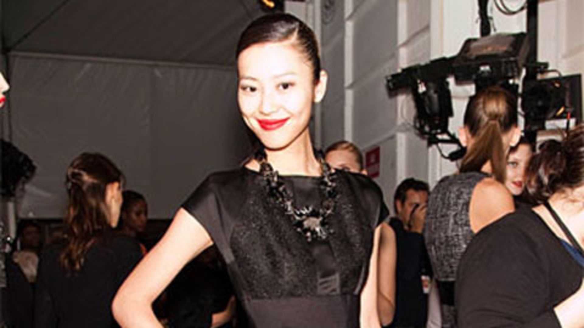 Watch How to Make All Black Look Un-Boring | Fashion Advice | Glamour