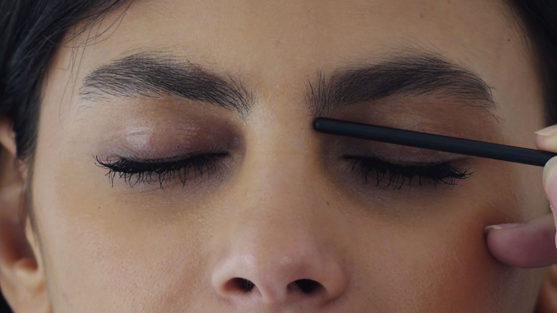 Watch Everything You Need to Know About Shaping Your Eyebrows | Glamour