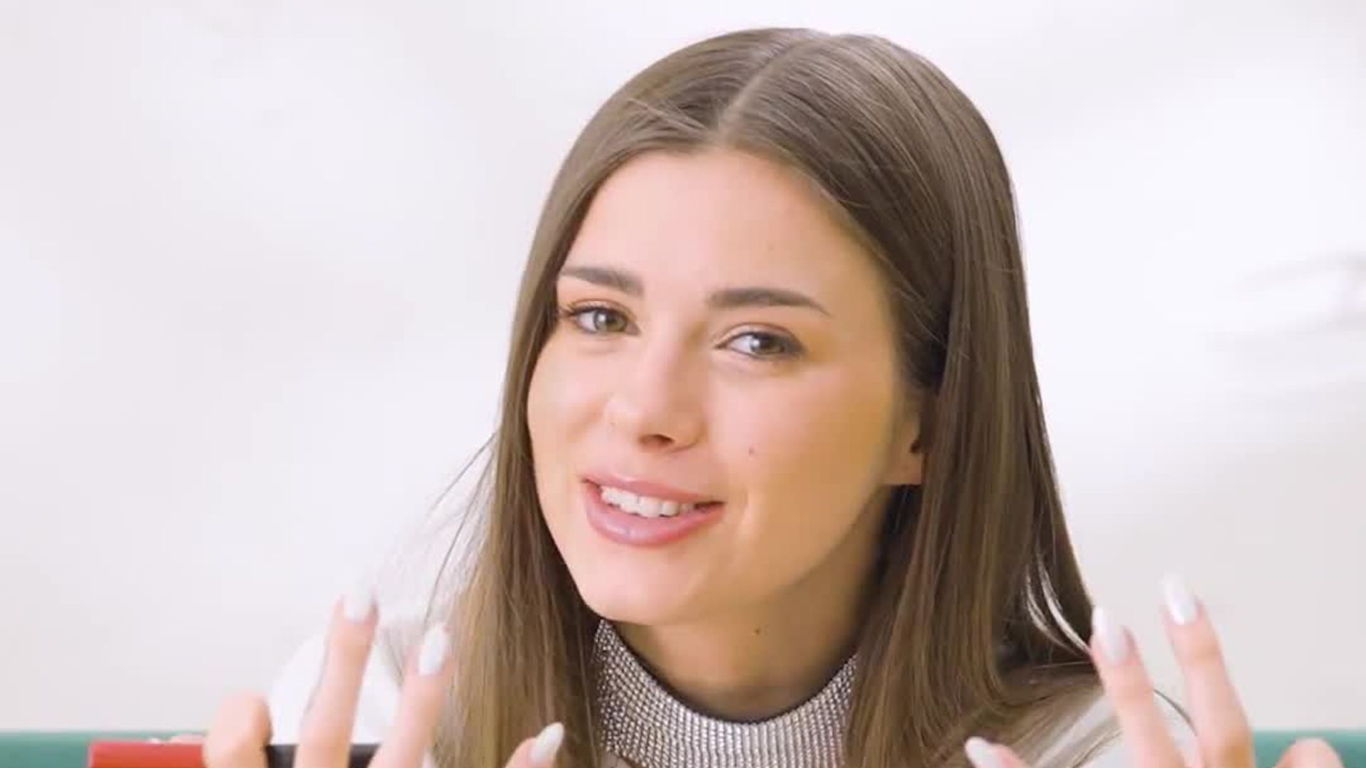 Watch Mar Lucas: nos enseña sus labiales favoritos