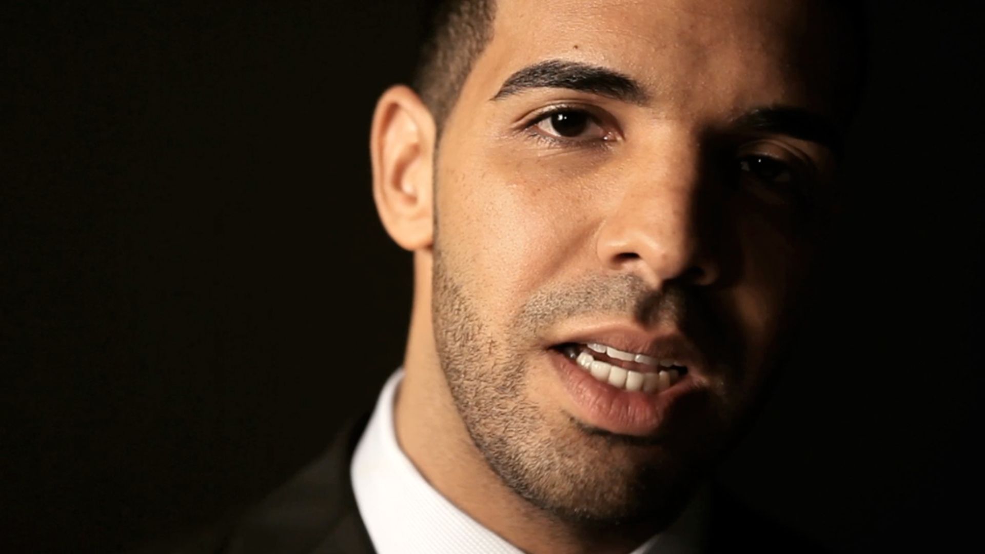 Watch Drake Raps for GQ, Behind the Scenes of his Cover Shoot | GQ ...