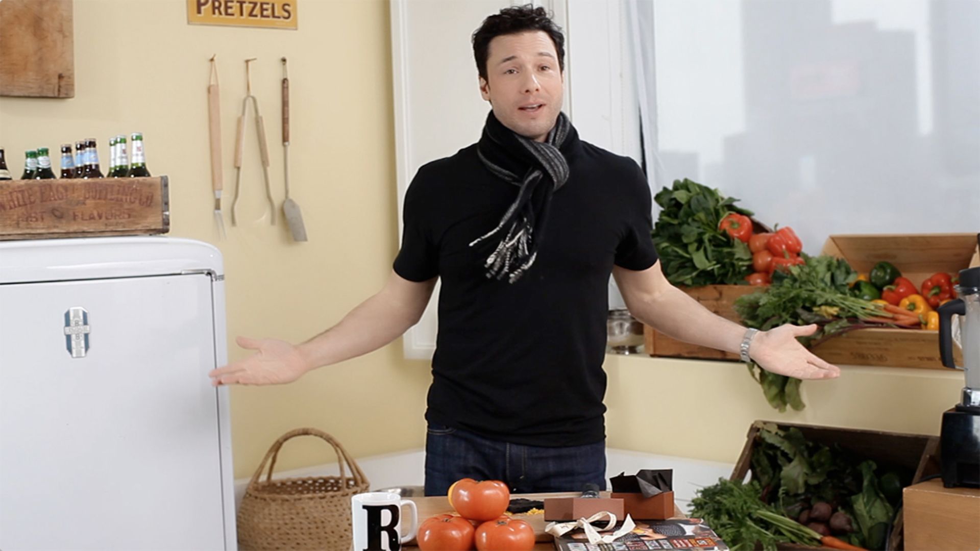 Watch Chef Rocco Dispirito on Staying "Mansome" and Mama's Meatballs ...