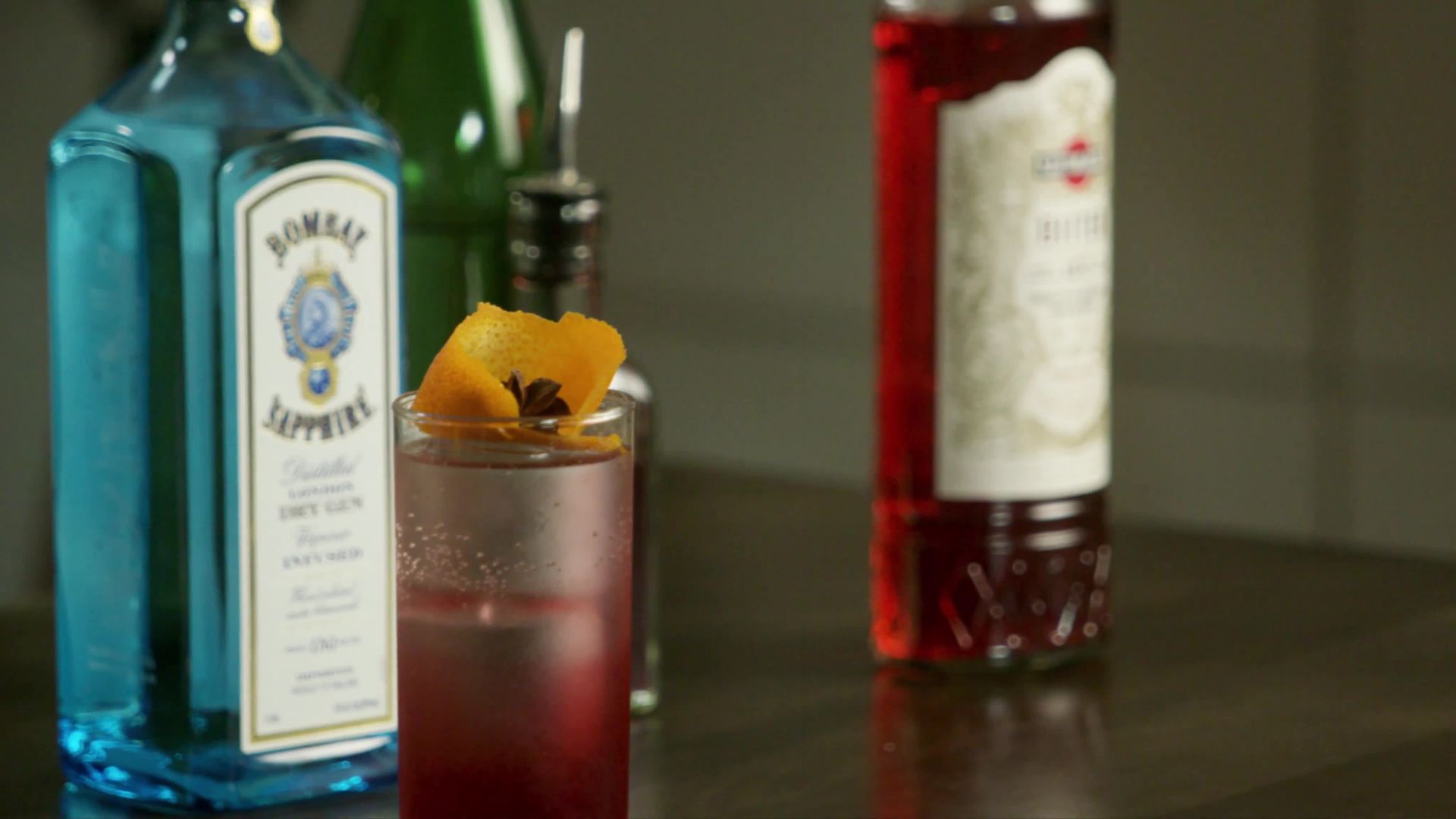 Watch A Perfect Party Cocktail | Bartender in Residence | GQ