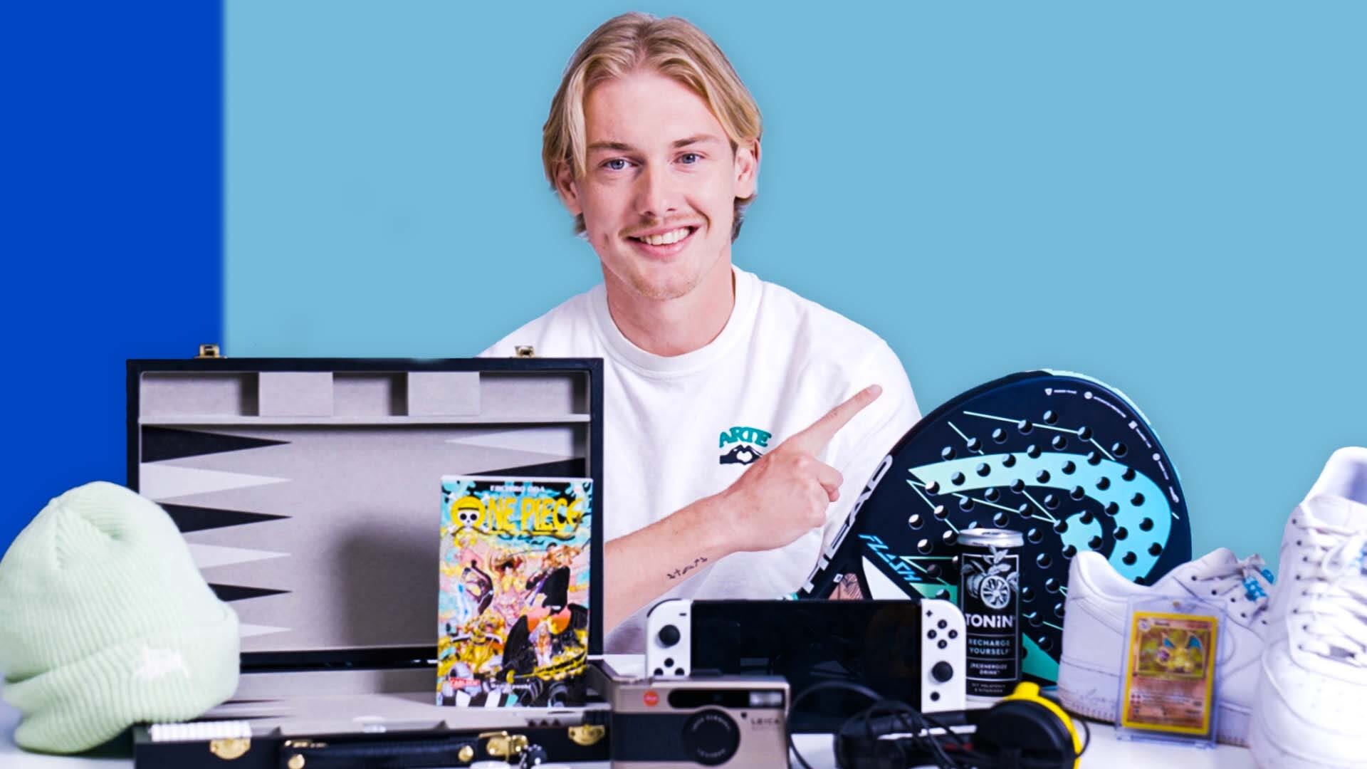 Watch 10 Things Julian Brandt Can't Live Without | 10 Essentials | GQ