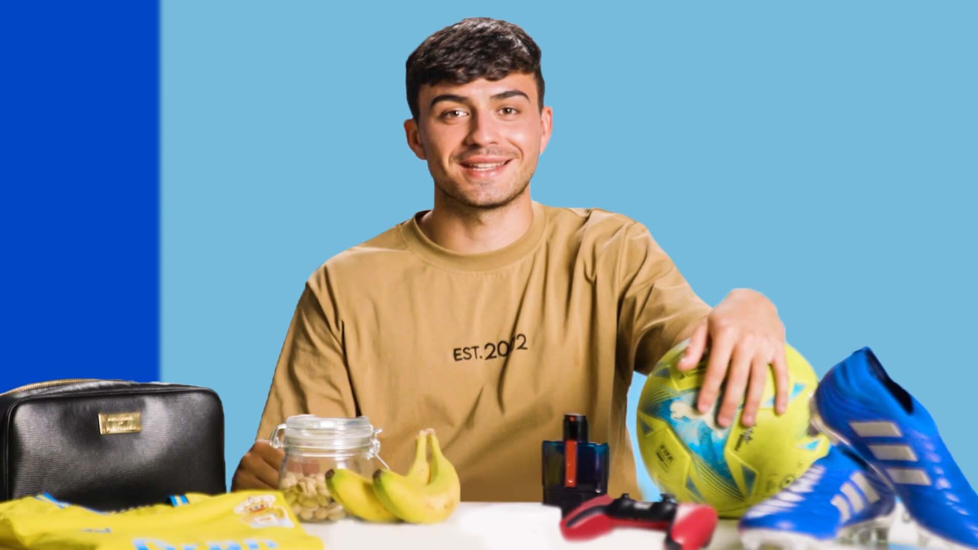 Watch 10 Things FC Barcelona Midfielder Pedri Can't Live Without | 10 ...