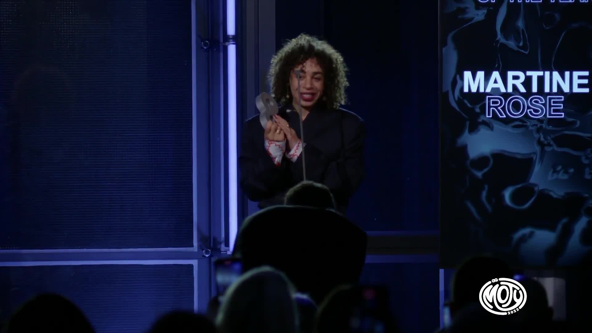 Watch GQ Men Of The Year 2022 | Martine Rose erhält GQ Award | GQ Germany | GQ Men of the Year ...