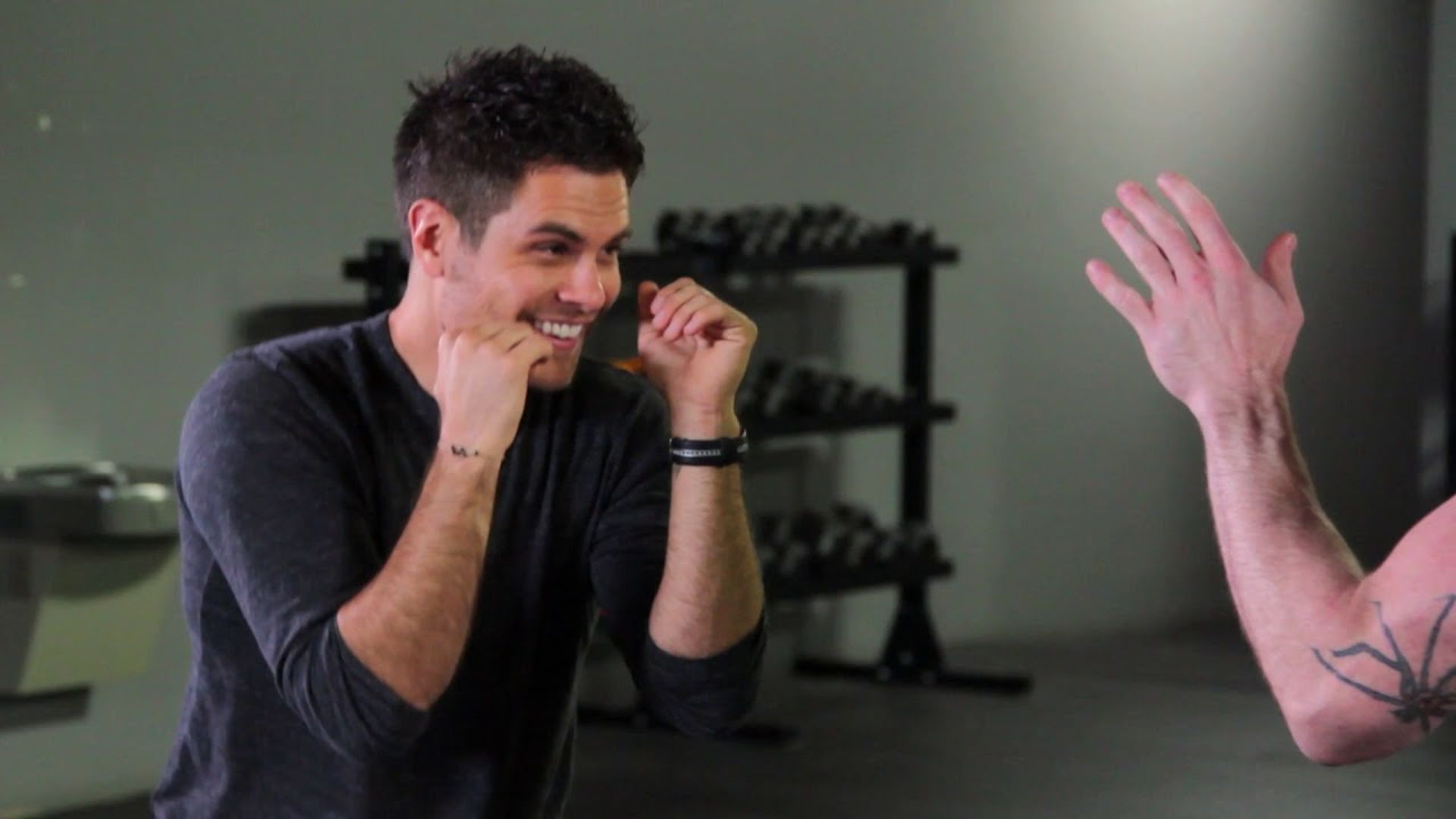 Watch Tyler Peterson Shows Erik the Muay Thai Style For a Perfect 3 ...