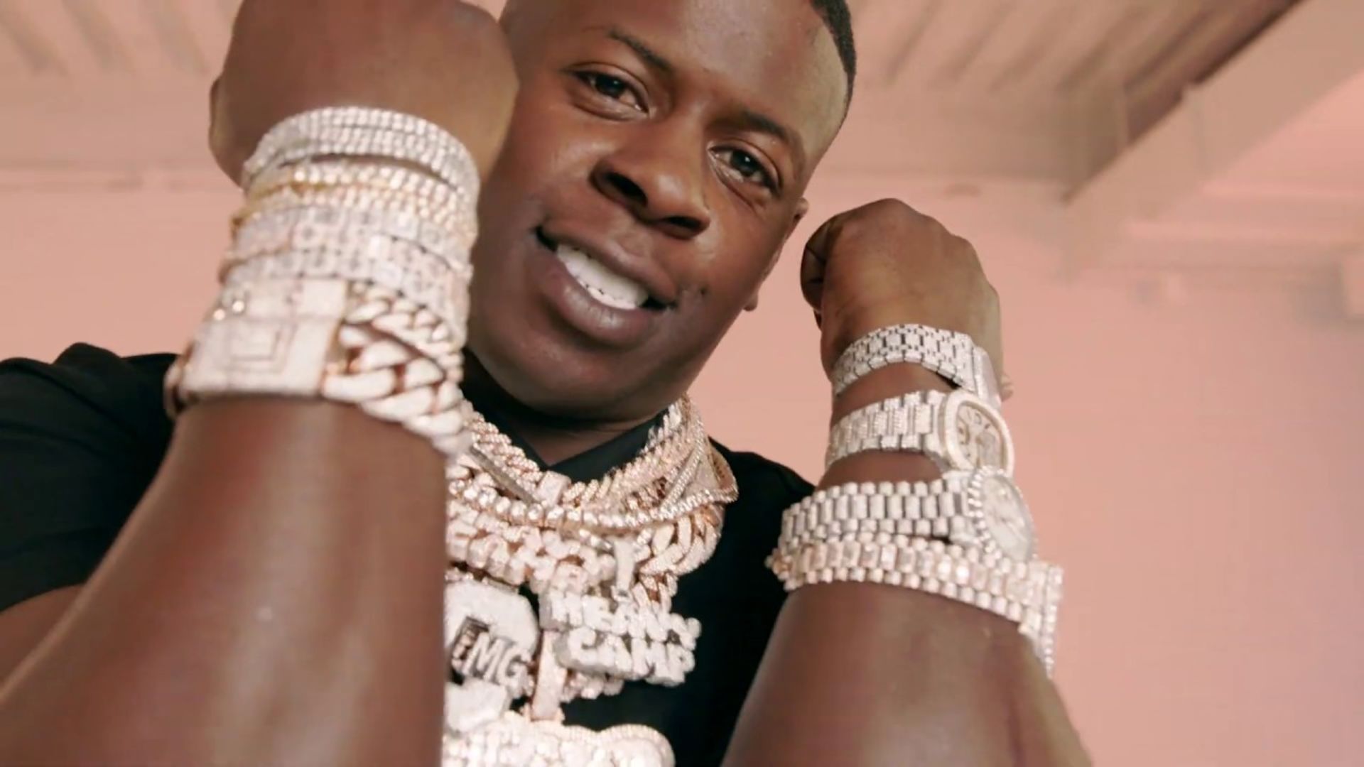 Watch Blac Youngsta Flaunts His Extravagent Jewellery Collection | GQ India