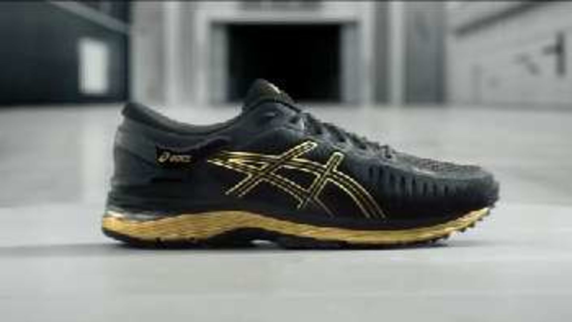 Watch ASICS svela il futuro della tecnologia delle calzature con la sua ...