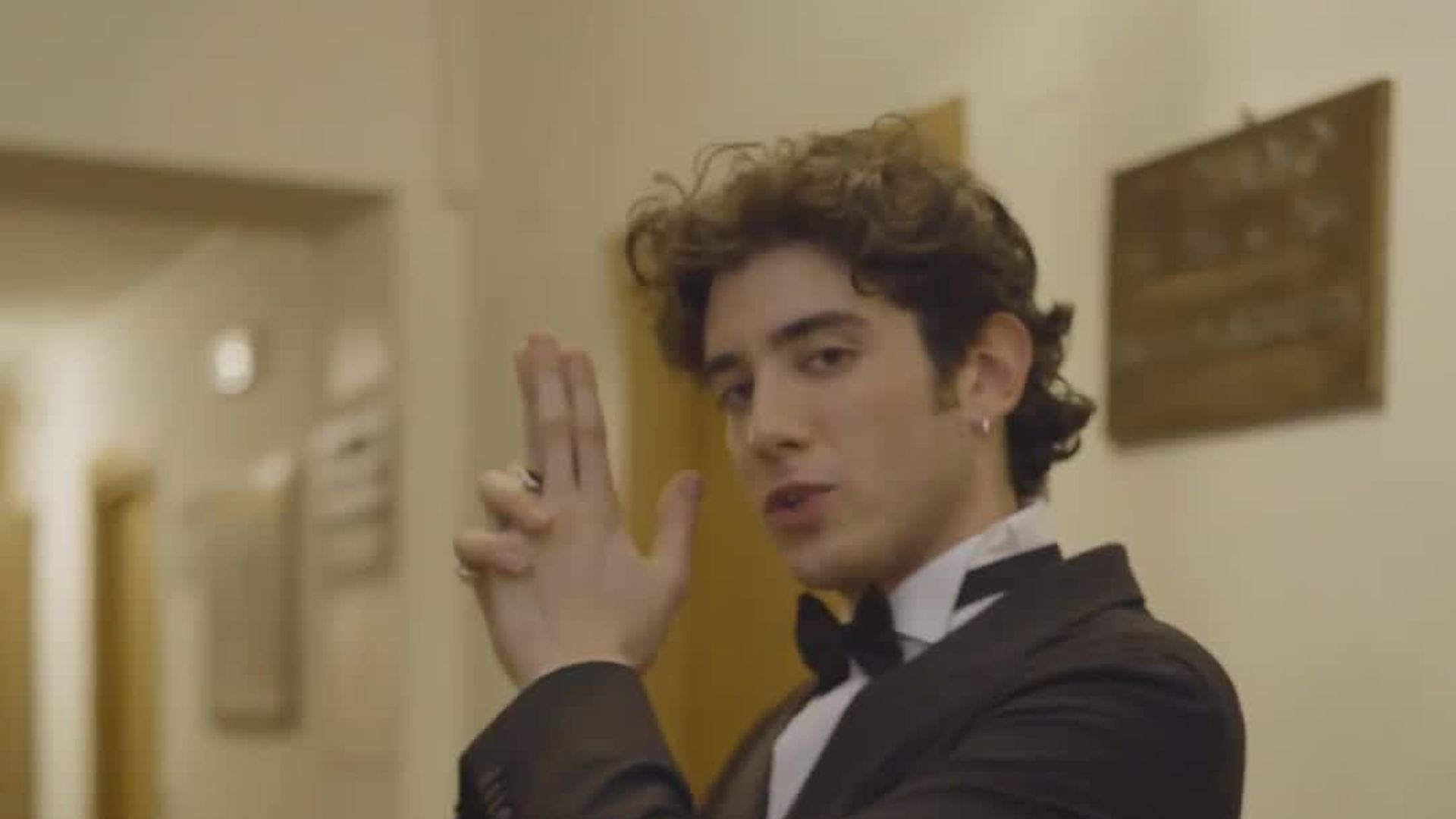 Watch GQ Behind The Style con Nicolas Maupas | GQ Italia