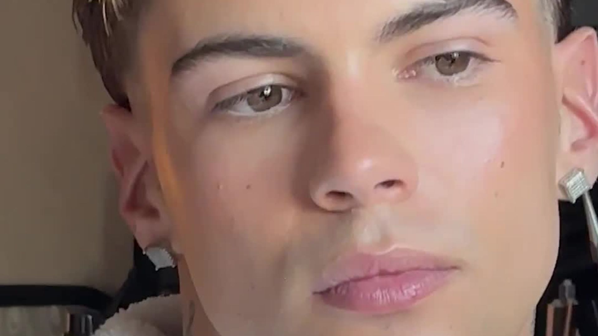 Watch VYPERR: así se preparó para el desfile de Dsquared2 en Milán ...