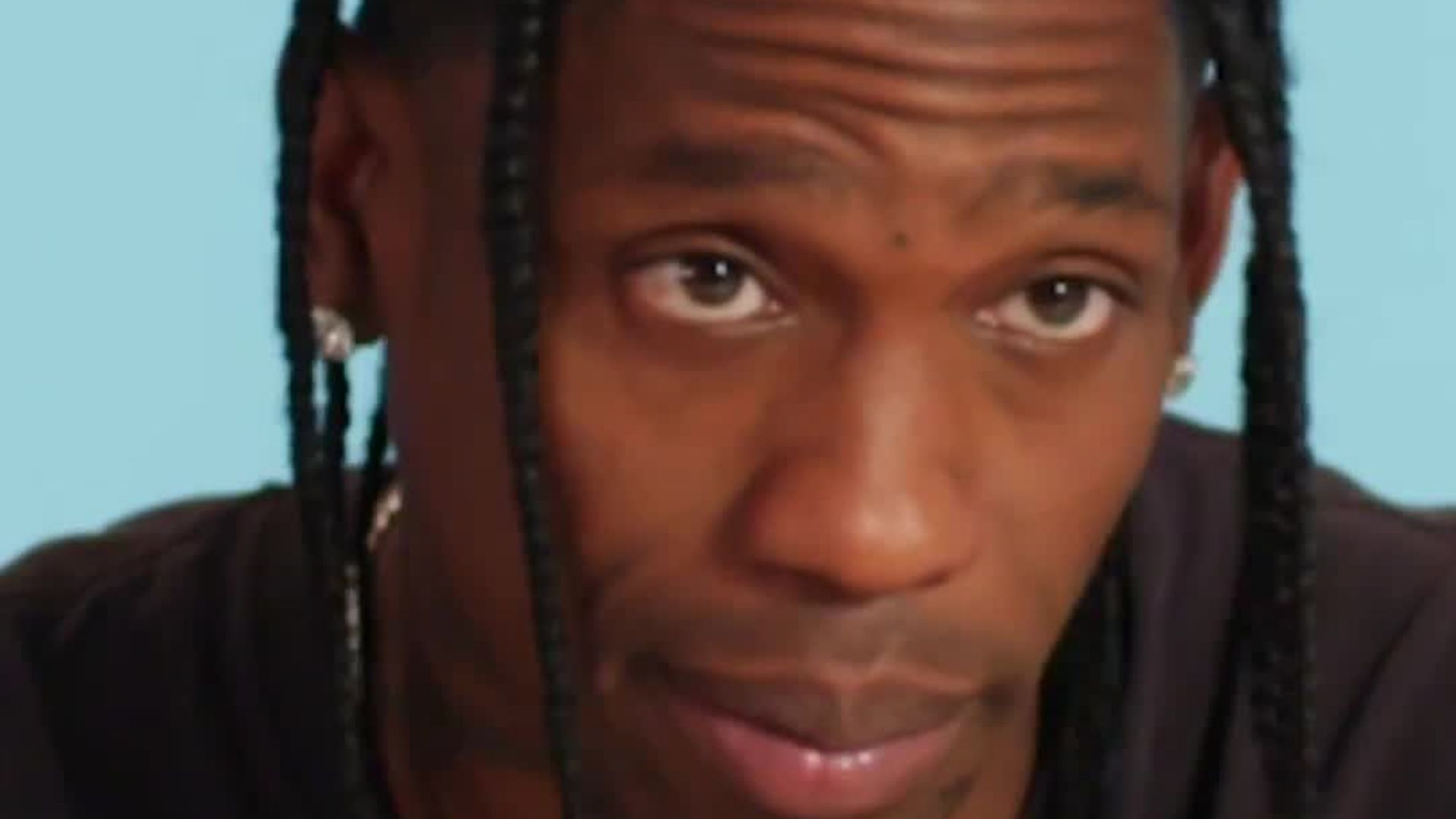 Watch Travis Scott: nos enseña su cámara favorita | GQ España