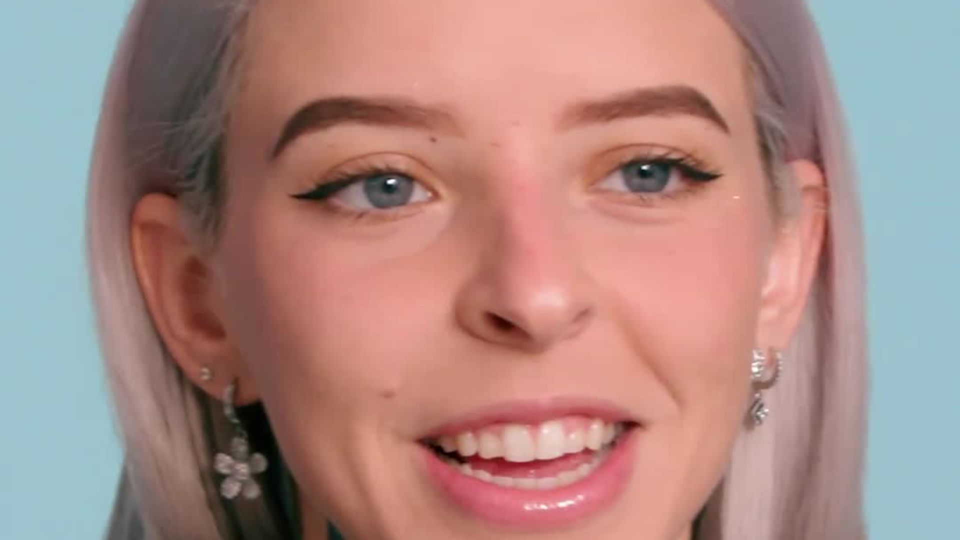 Watch Young Miko: el accesorio que no le puede faltar nunca | GQ España