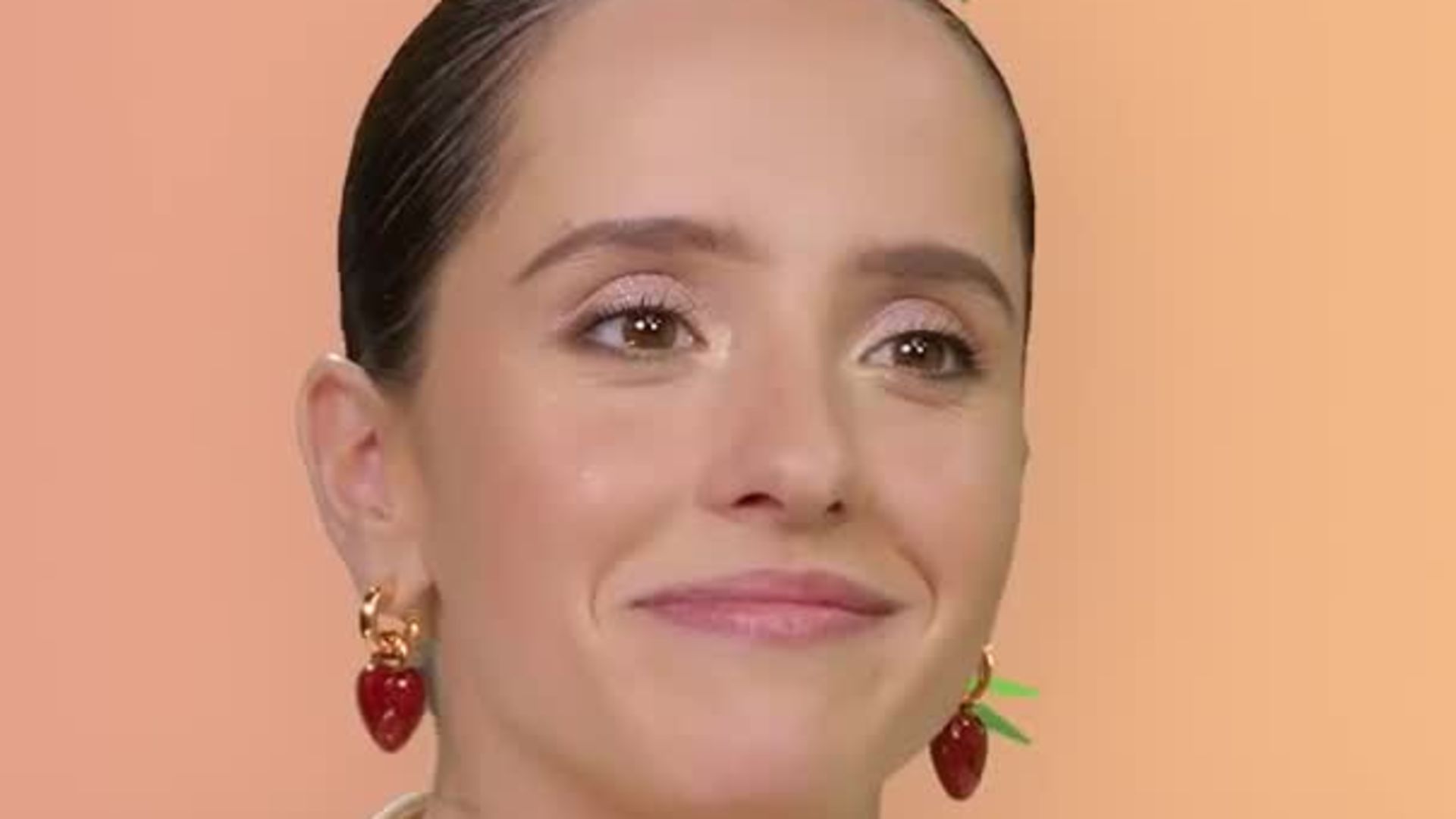 Watch Camilo y Evaluna: ¿Qué animal sería Evaluna? | GQ España