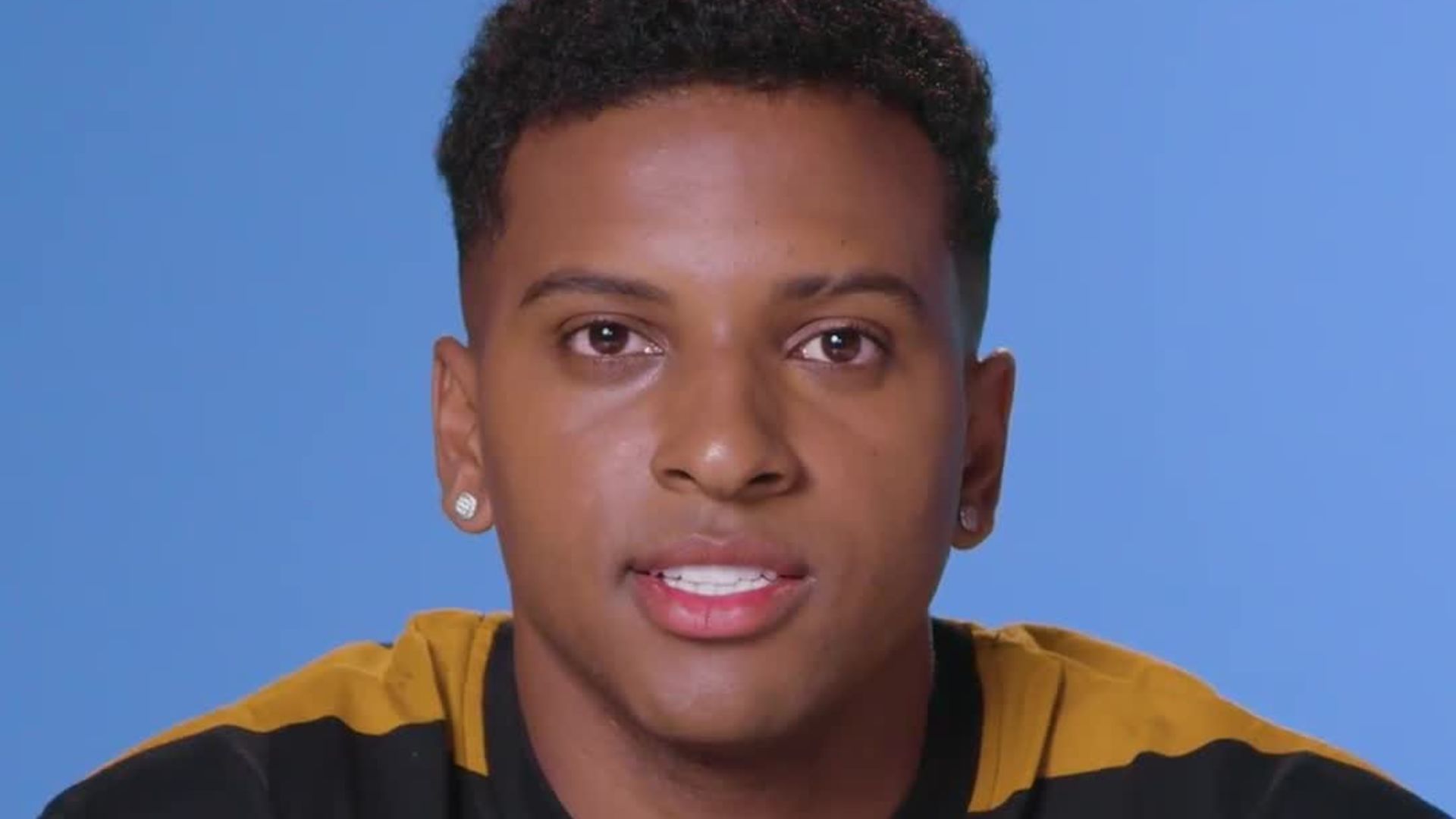 Watch Rodrygo Goes: ¿Por qué siempre lleva una biblia? | GQ España