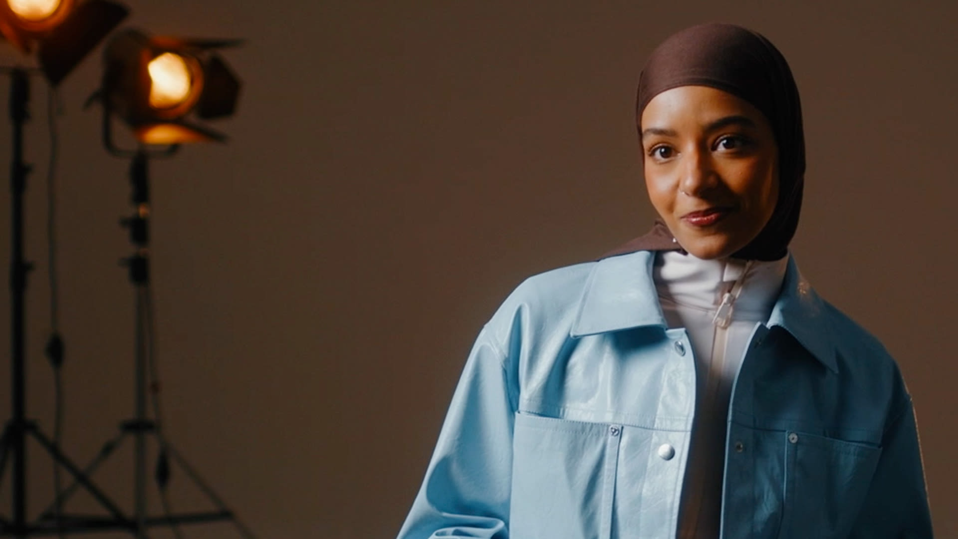 Watch Hajar Brown: “Con Skam viví dos adolescencias: la mía chunga y la ...