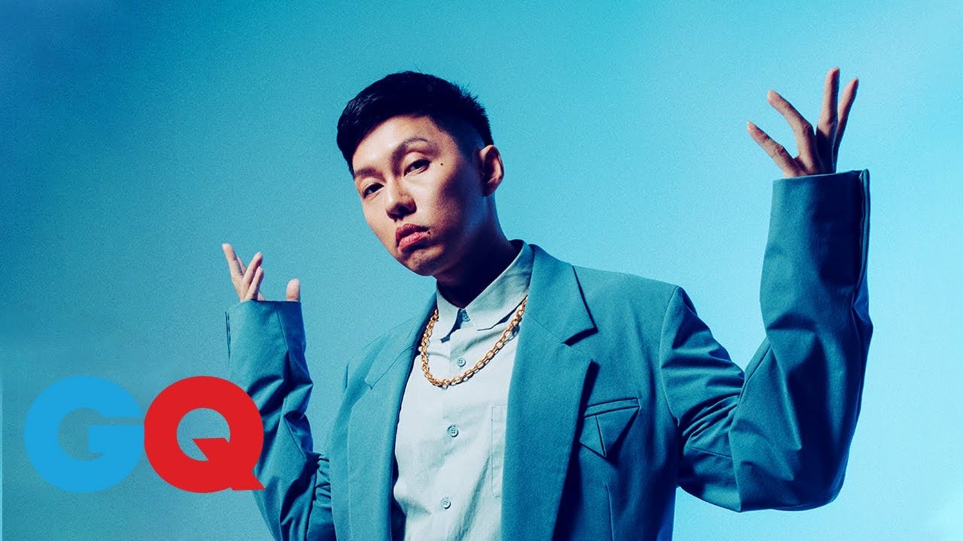 Watch 2021金曲歌王 蛋堡 Soft Lipa嘴唇到底有多軟？網友Q&A問什麼都回答！【GQ People】 | GQ Taiwan