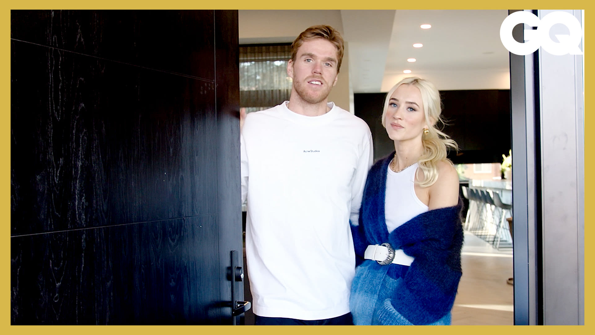 Watch 加拿大NHL巨星的三層豪宅，整支球隊到家裡開趴、訓練都不是問題 Inside NHL Star Connor McDavid's ...