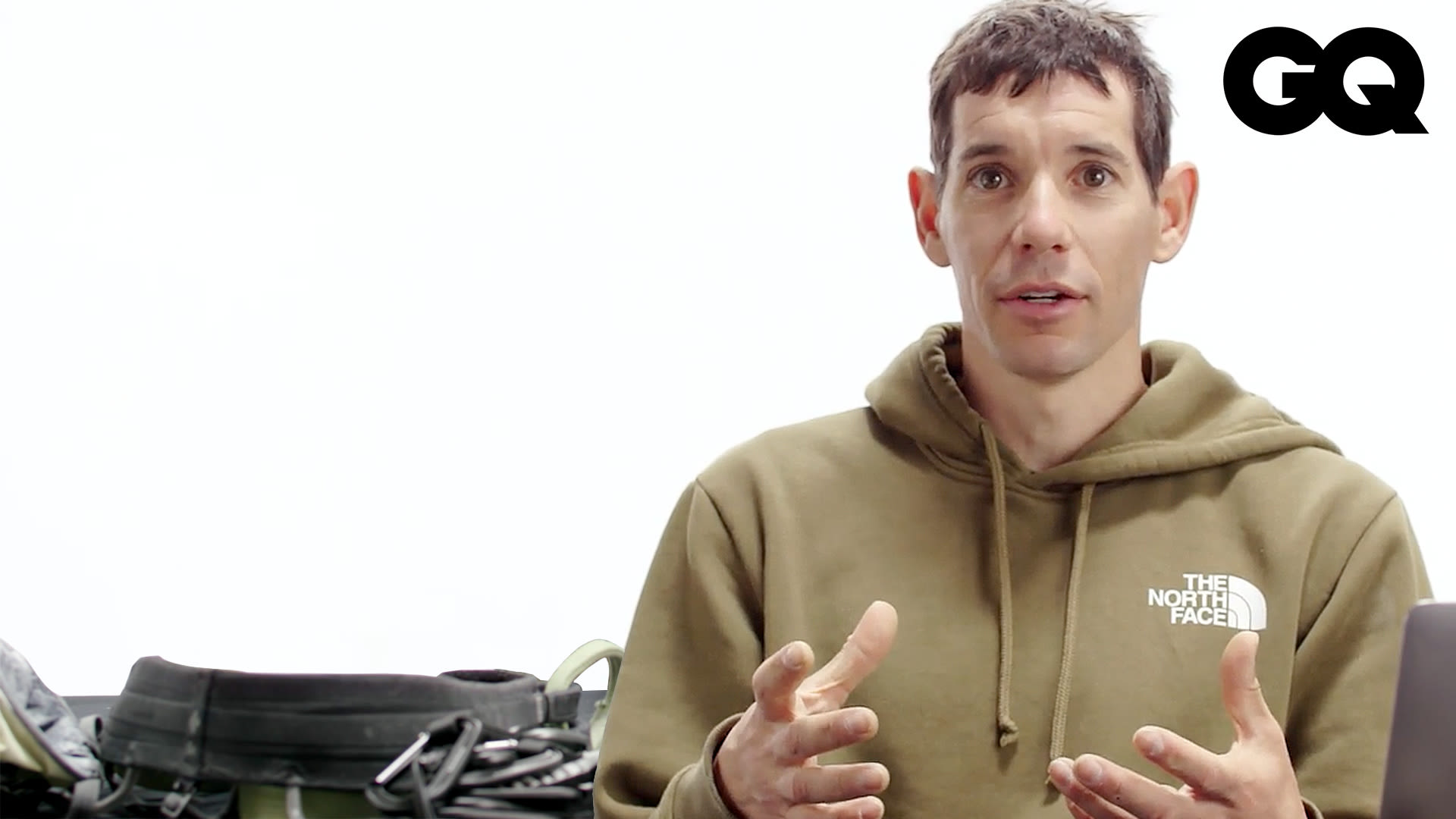 Watch 攀岩最重要的是強壯手指！《赤手登峰》Alex解答更多網友提問 Alex Honnold Answers Climbing ...