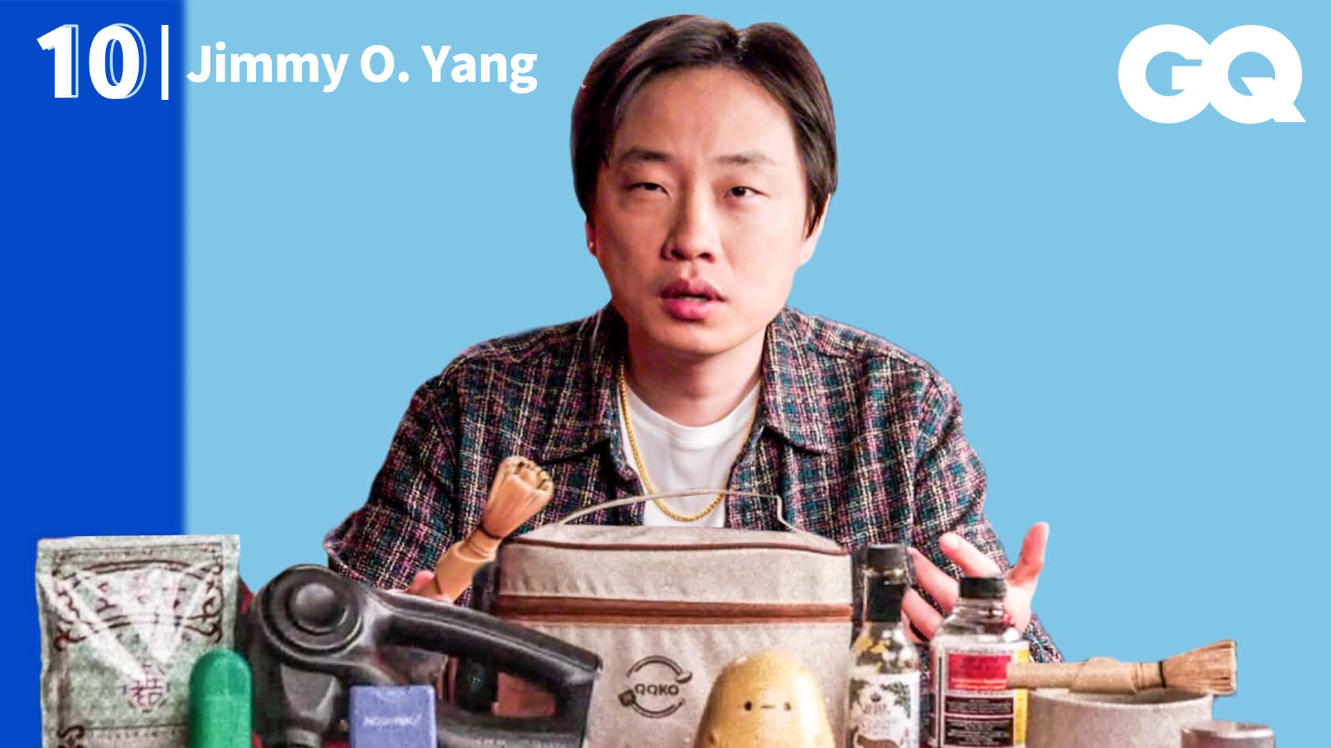 Watch 脫口秀演員Jimmy O. Yang的10樣必備品：女友的愛心便當、到哪都要來杯抹茶、穿拖鞋趴趴走｜明星的10件私物｜GQ Taiwan | 明星的10件私物 10 ...